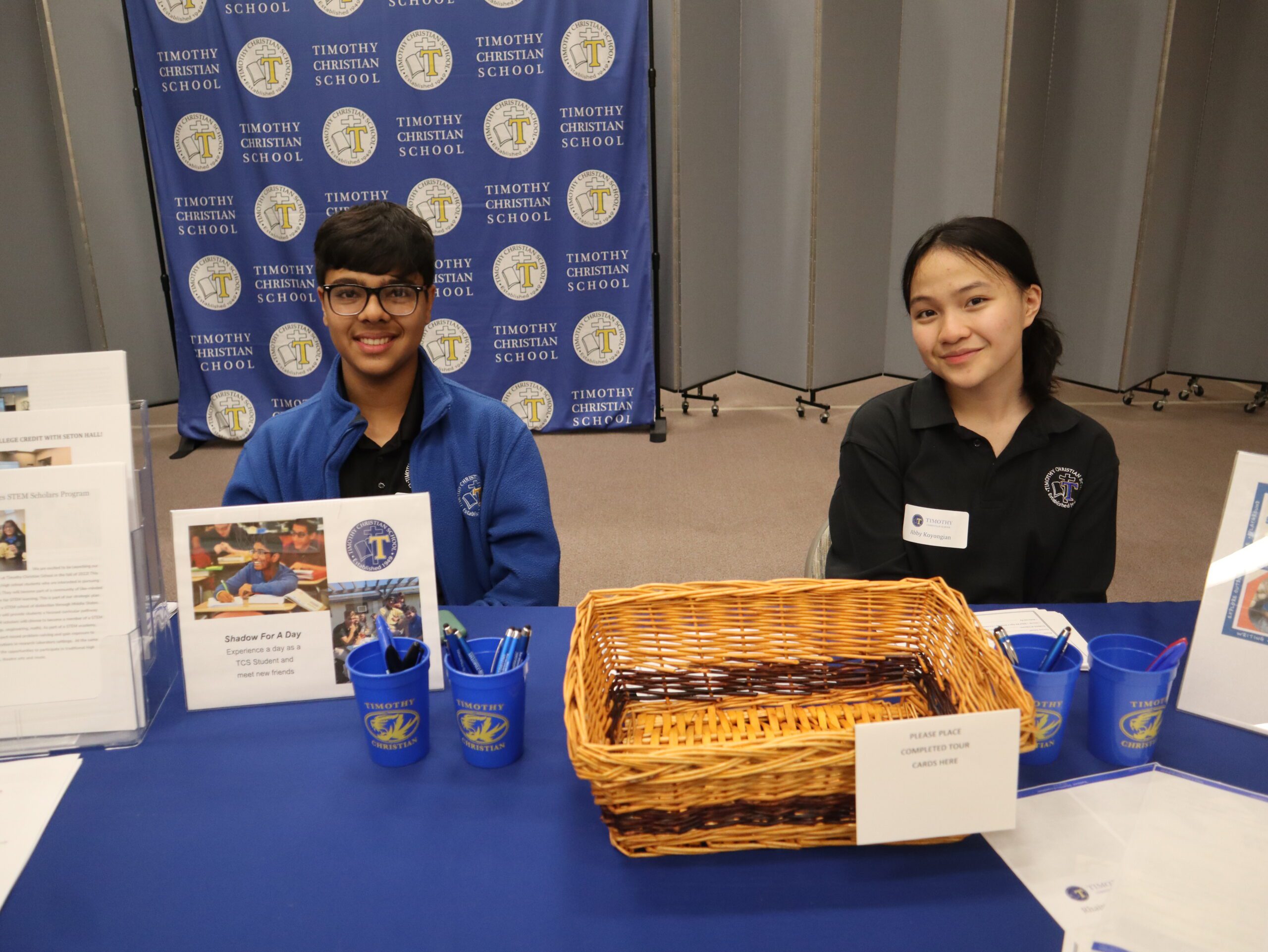 TCS Student Ambassadors Serve Across Campus - Timothy Christian School